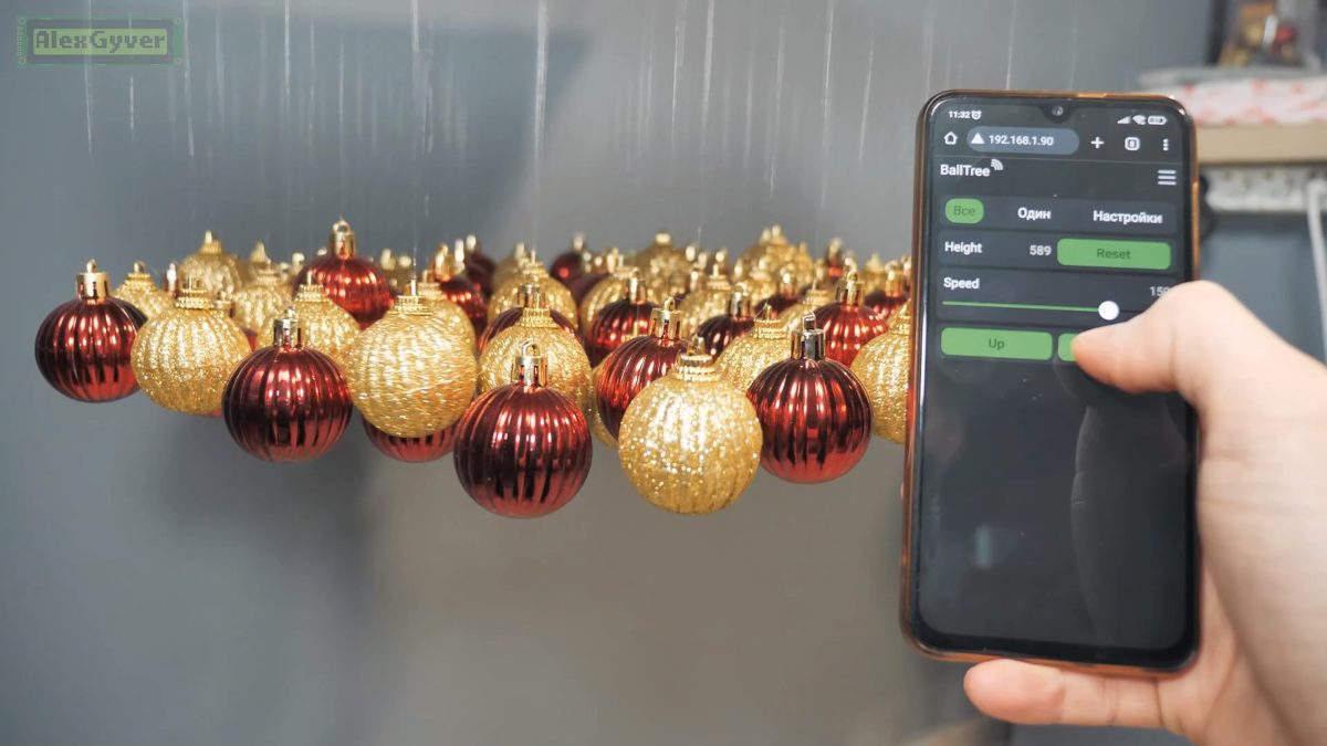 Самая необычная новогодняя ёлка | AlexGyver